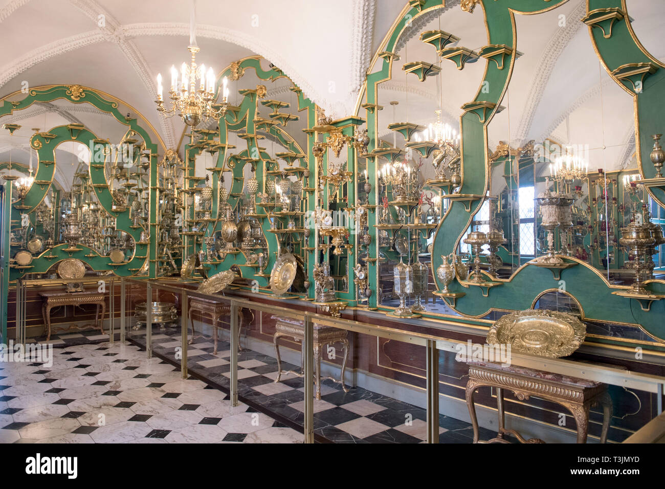 Dresden, Germany. 09th Apr, 2019. The Silver-Gilt Room in the Historic ...