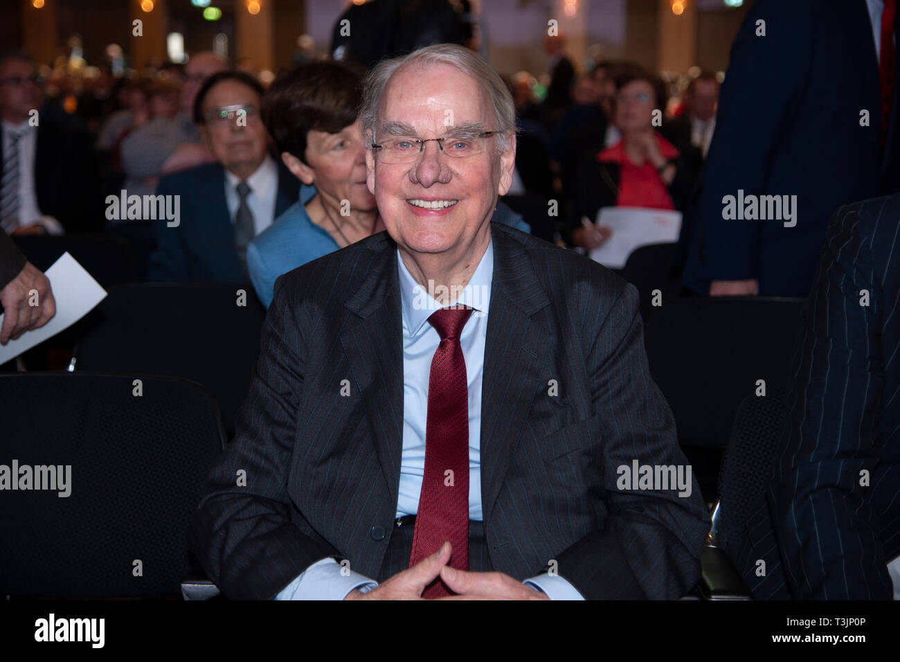 Albrecht WOESTE, Honorary Chairman of the Supervisory Board, Annual ...