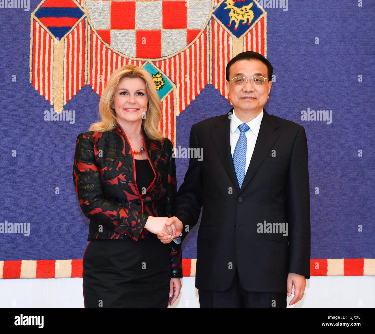 Zagreb, Croatia. 10th Apr, 2019. Chinese Premier Li Keqiang (R) meets ...
