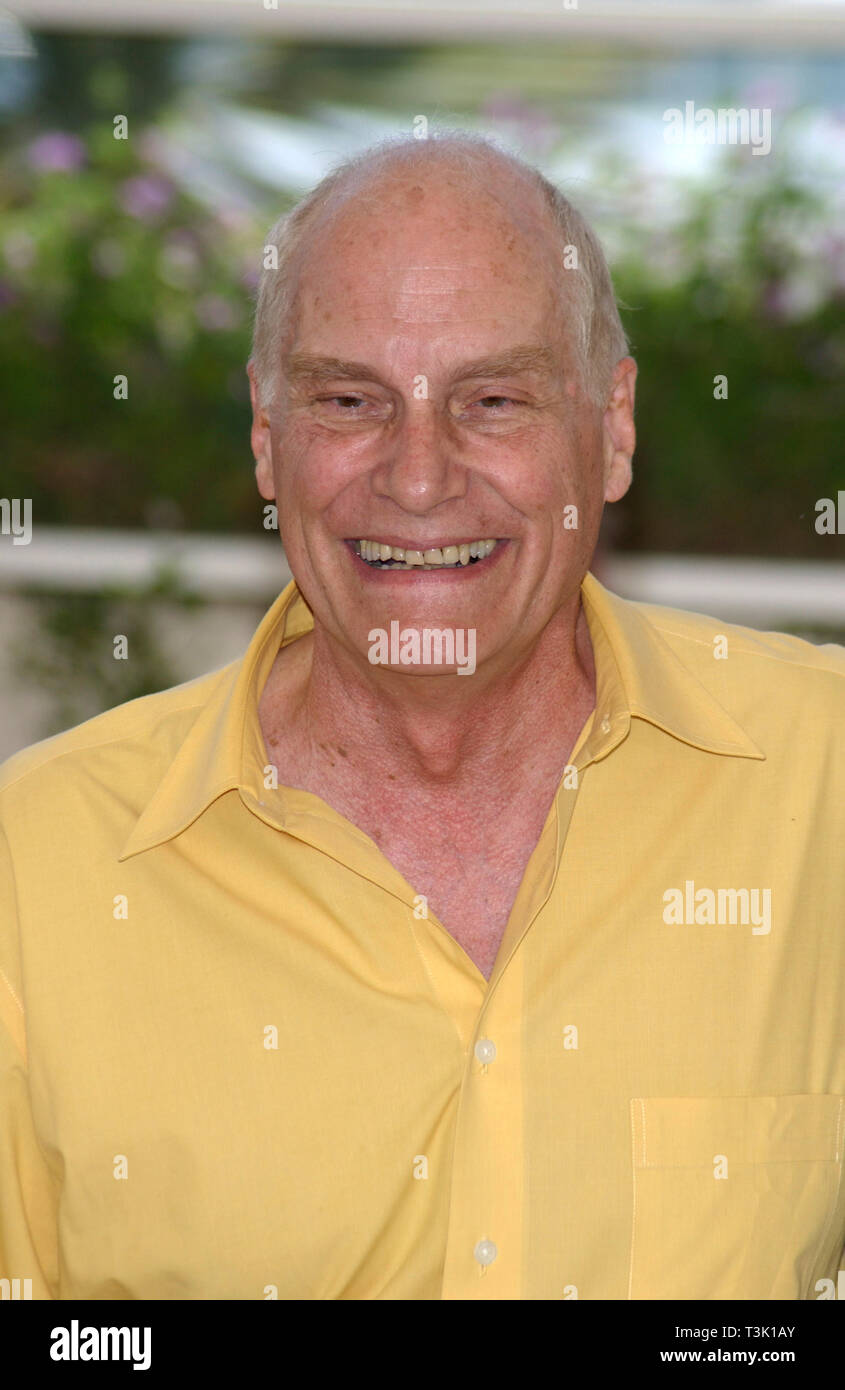 CANNES, FRANCE. May 25, 2002: Director BARBET SHROEDER at the Cannes ...