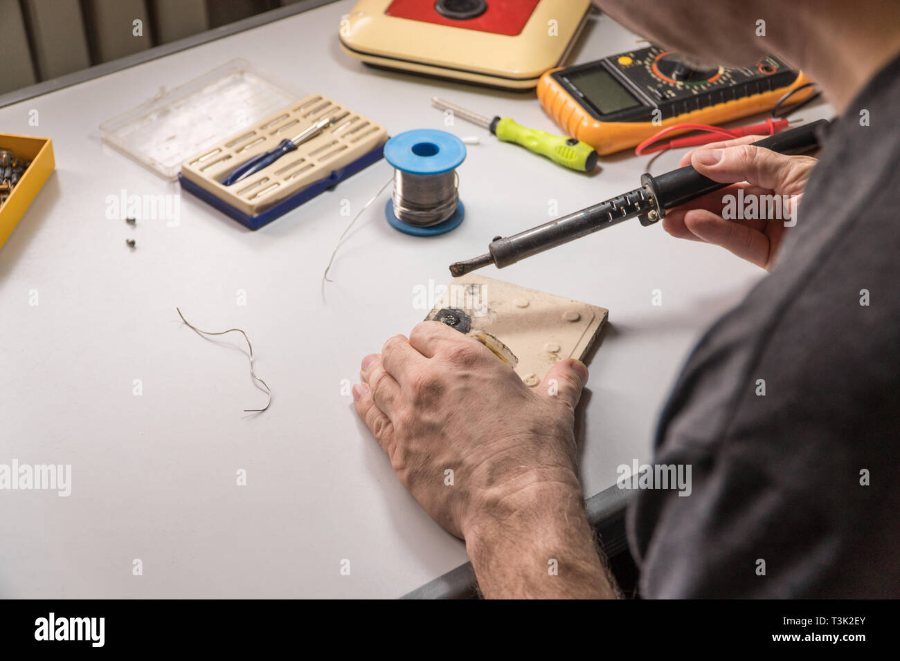 Worker soldering hi-res stock photography and images - Alamy