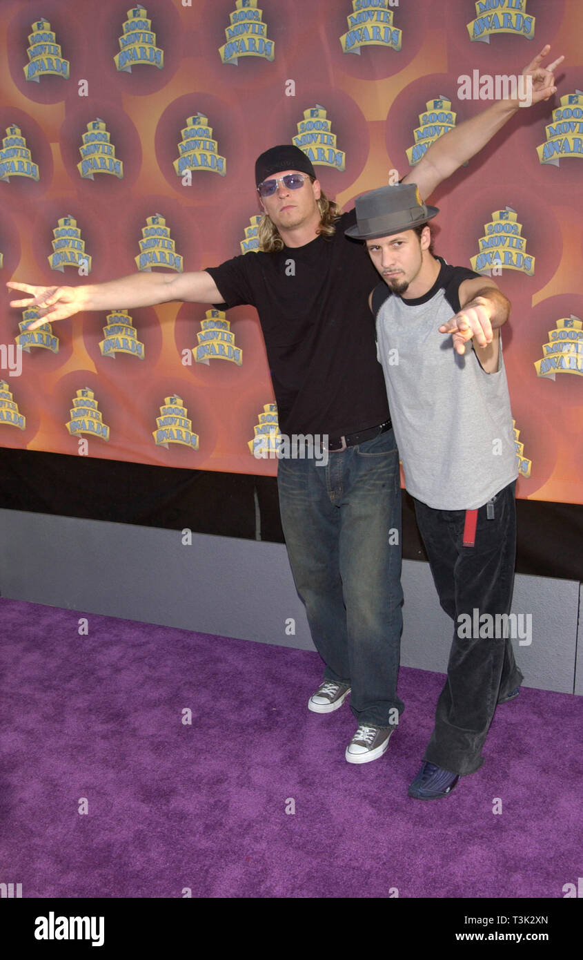 LOS ANGELES, CA. June 01, 2002: Singers PUDDLE OF MUD at the MTV Movie ...