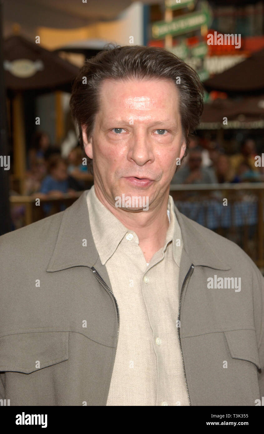 LOS ANGELES, CA. June 06, 2002: Actor CHRIS COOPER at the world ...