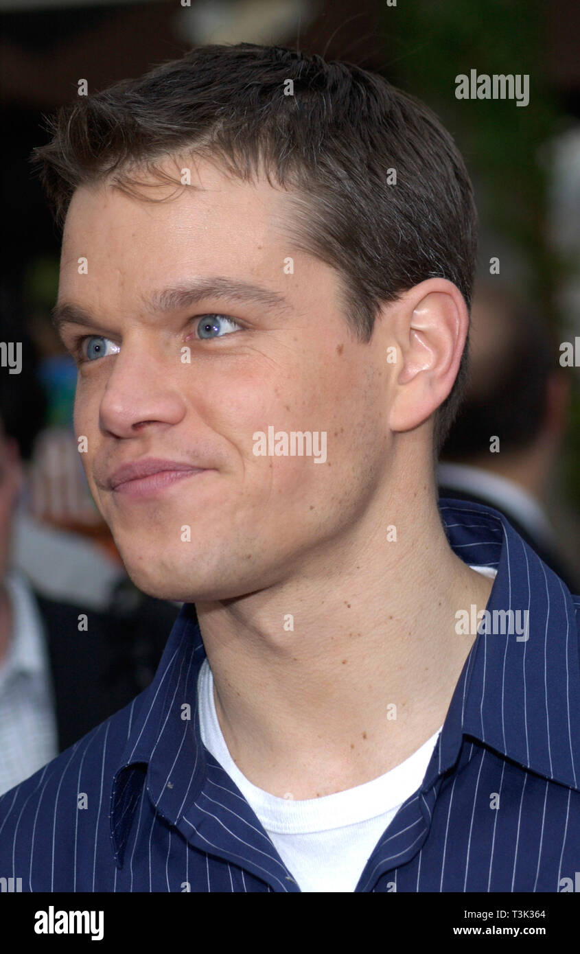 Matt damon bourne identity 2002 hi-res stock photography and images - Alamy