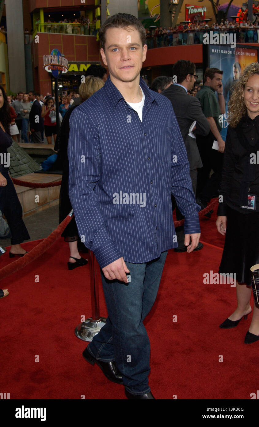 LOS ANGELES, CA. June 06, 2002: Actor MATT DAMON at the world premiere ...