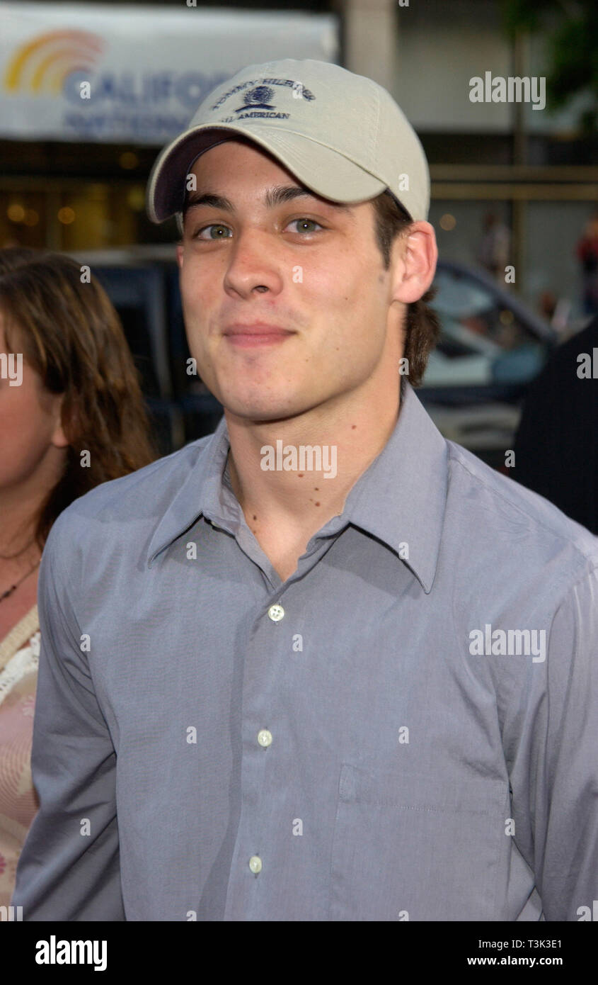 LOS ANGELES, CA. June 11, 2002: Actor MIKE ERWIN at the Los Angeles ...