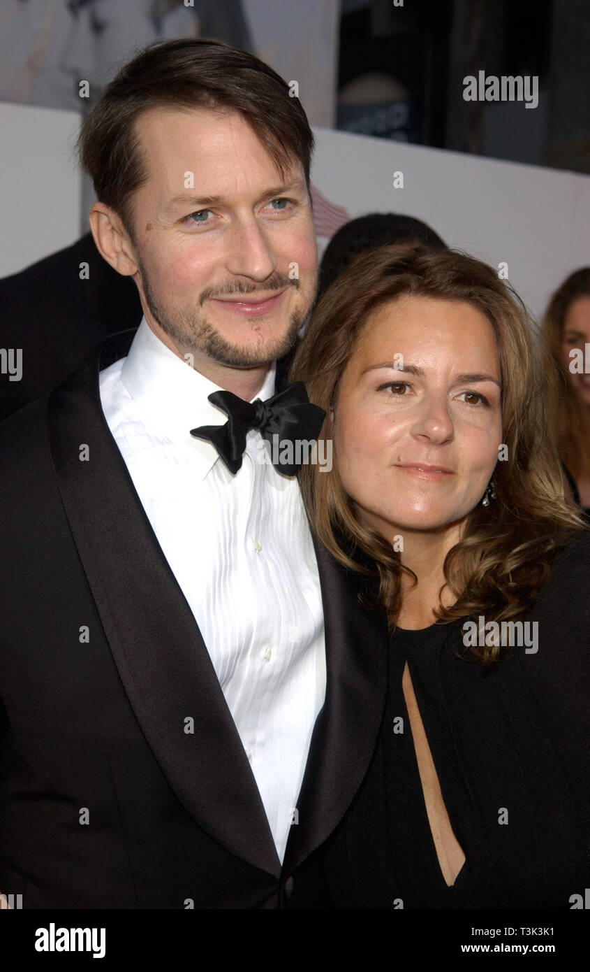 LOS ANGELES, CA. June 12, 2002: Actor TODD FIELD & girlfriend at the ...