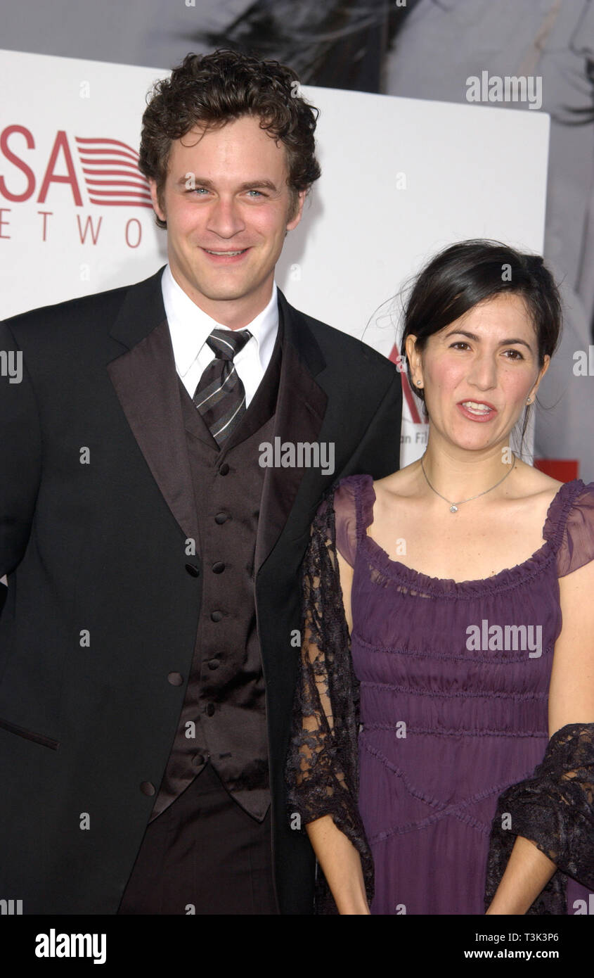 LOS ANGELES, CA. June 12, 2002: Actor TOM EVERETT SCOTT & girlfriend ...