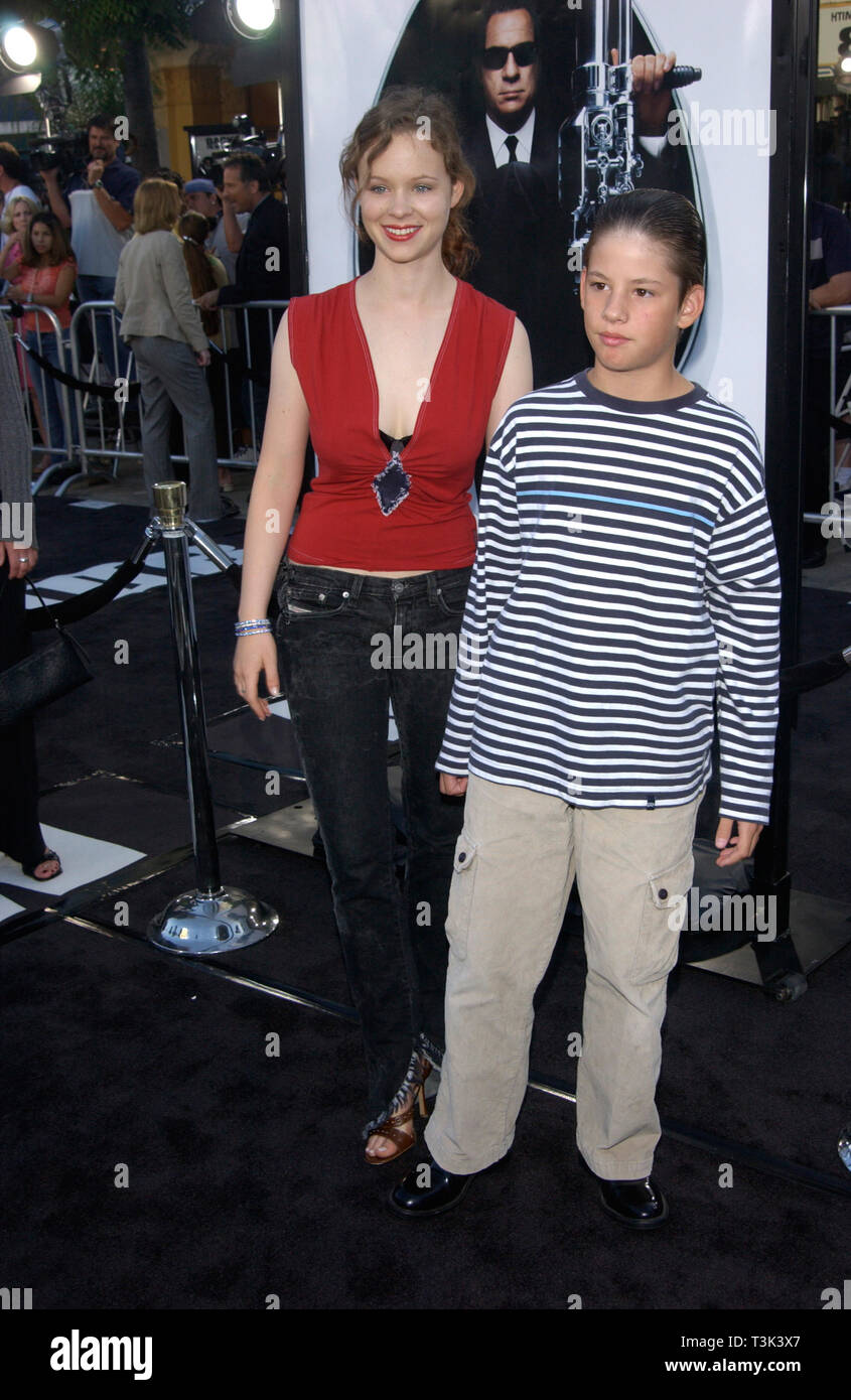 LOS ANGELES, CA. June 26, 2002: Actress THORA BIRCH & brother BOLT at ...