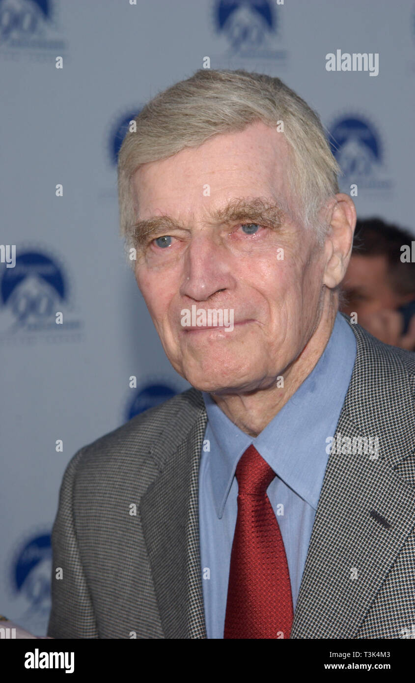 LOS ANGELES, CA. July 14, 2002: Actor CHARLTON HESTON & wife LYDIA at ...