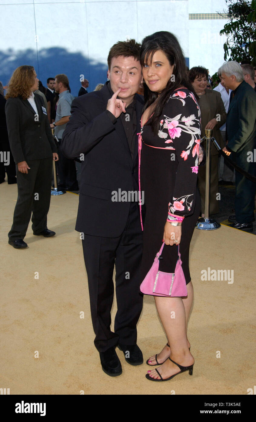 Austin powers in goldmember pre hi-res stock photography and images - Alamy