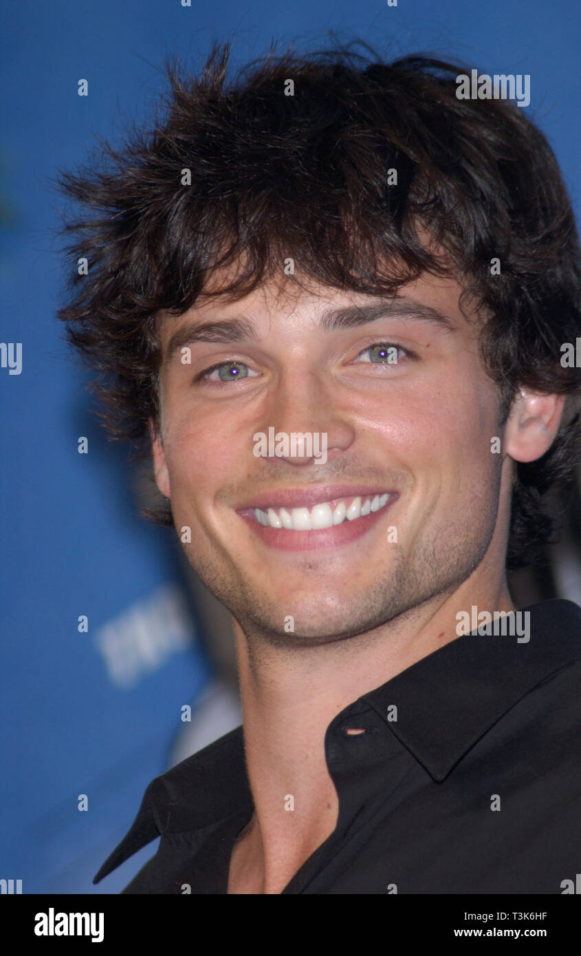 Tom welling smallville hi-res stock photography and images - Alamy