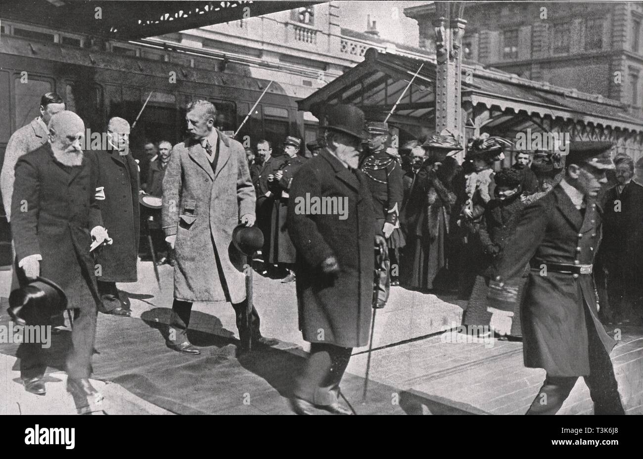 'The last 'snap-shot' of King Edward', 1910. Creator: Unknown Stock ...