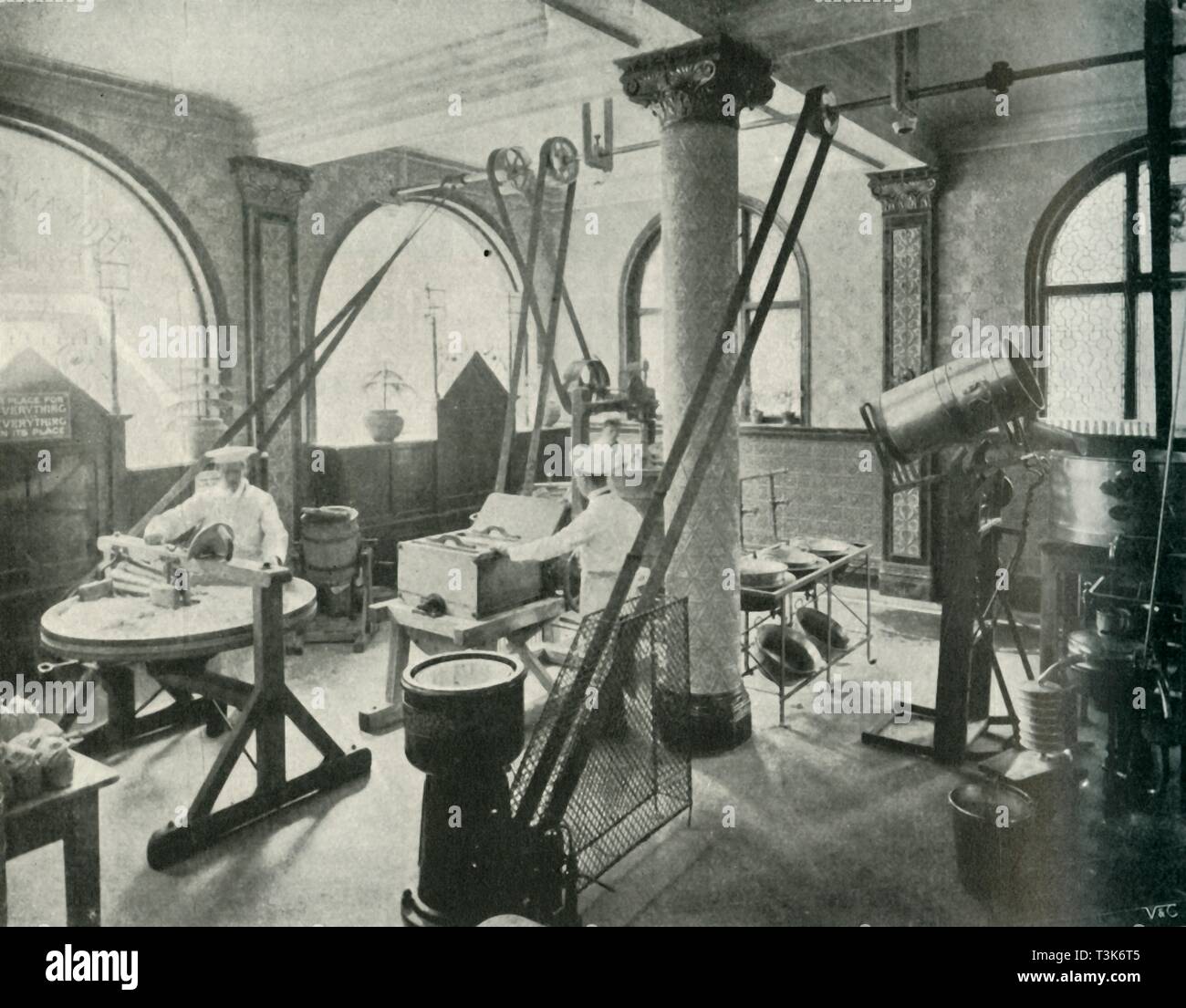 'The Express Dairy Company's Hygenic Dairy at Hampstead', 1902. Creator ...