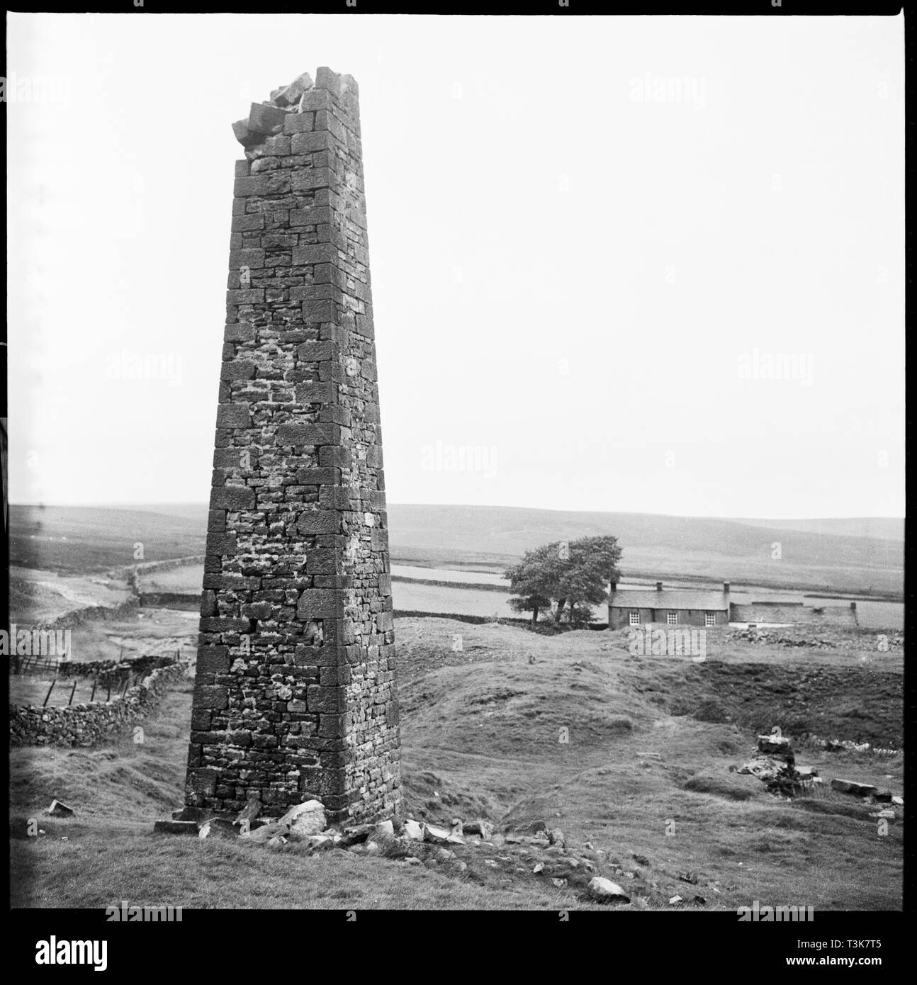 British industrial chimney hi-res stock photography and images - Alamy
