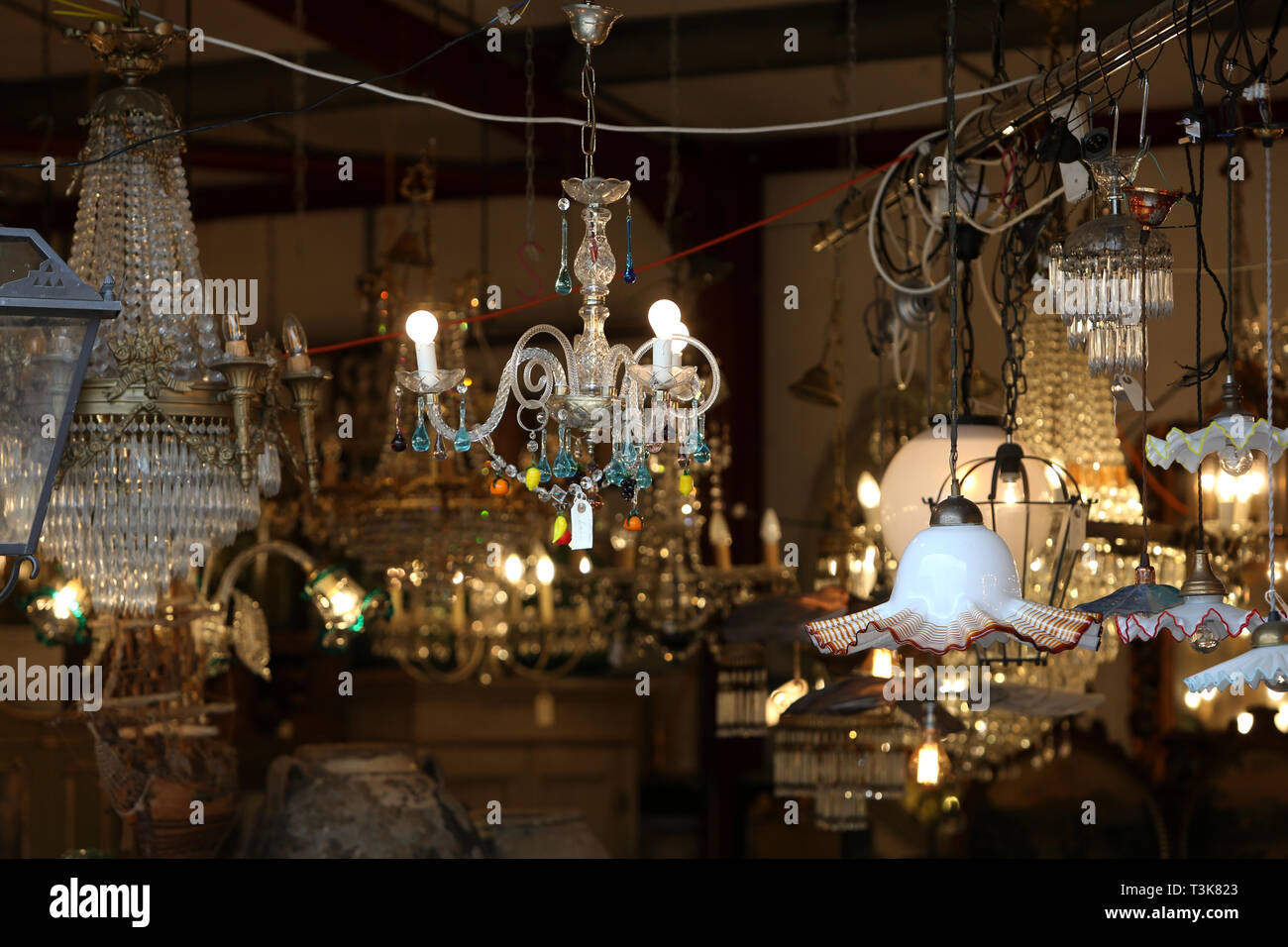 Antique lighting hi-res stock photography and images - Alamy