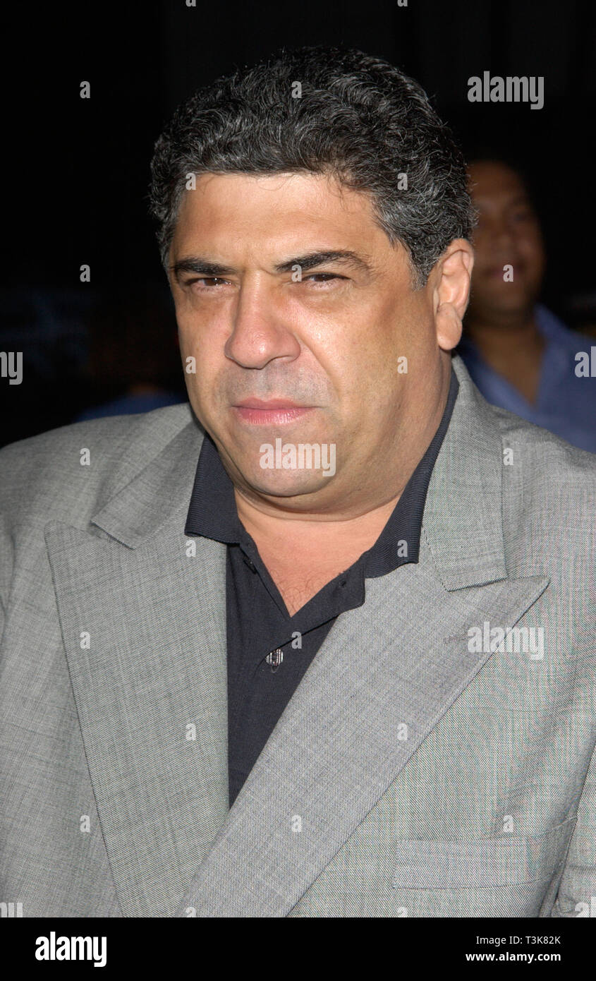 LOS ANGELES, CA. August 20, 2002: Actor VINCENT PASTORE & daughter RENE ...