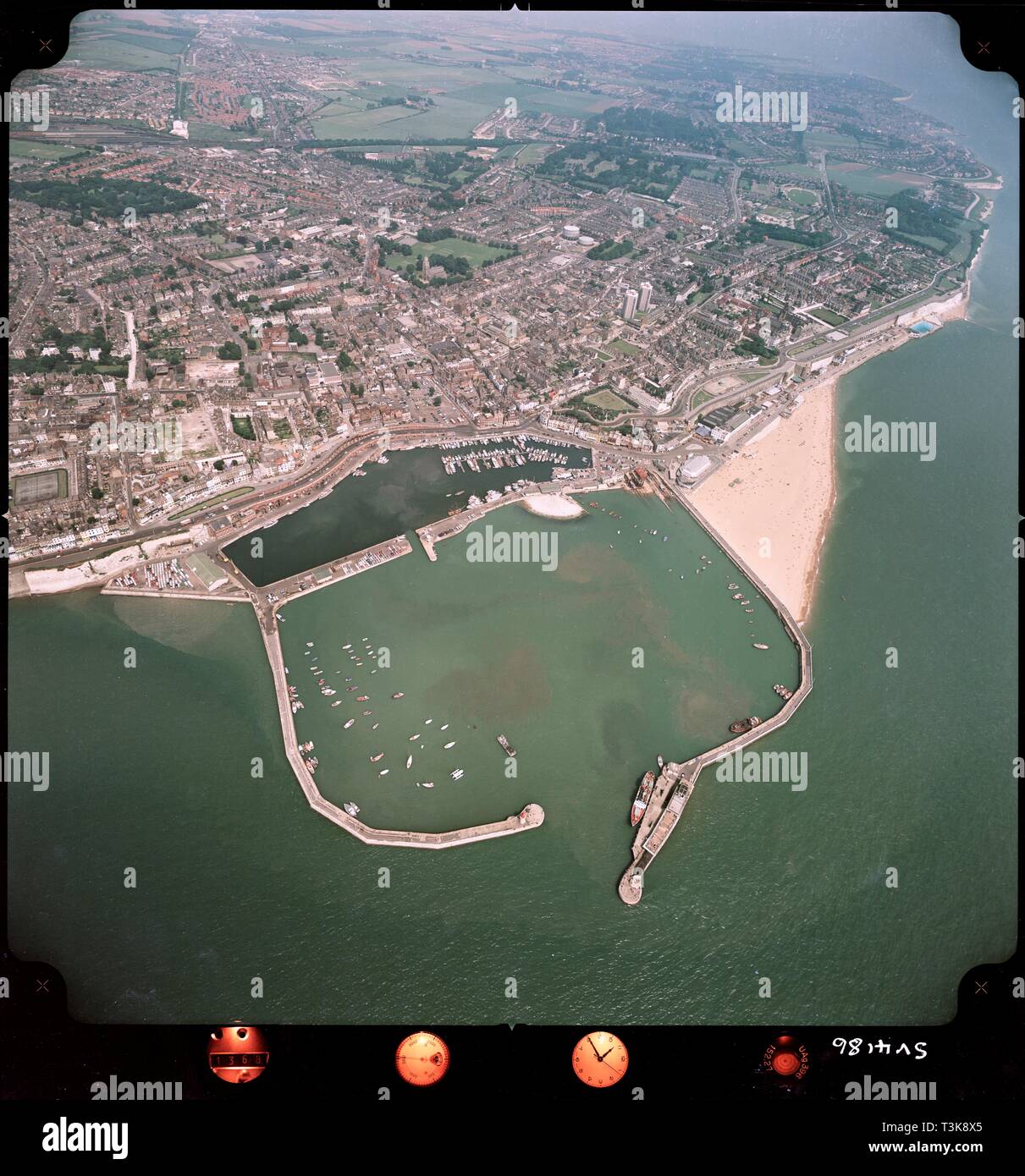 Aerial ramsgate harbour wall hi-res stock photography and images - Alamy