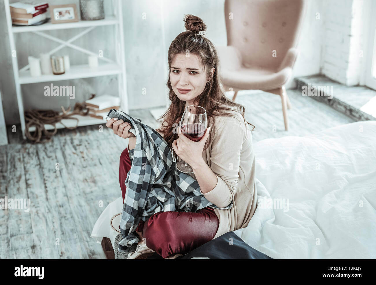 Relationship break up crying hi-res stock photography and images - Alamy