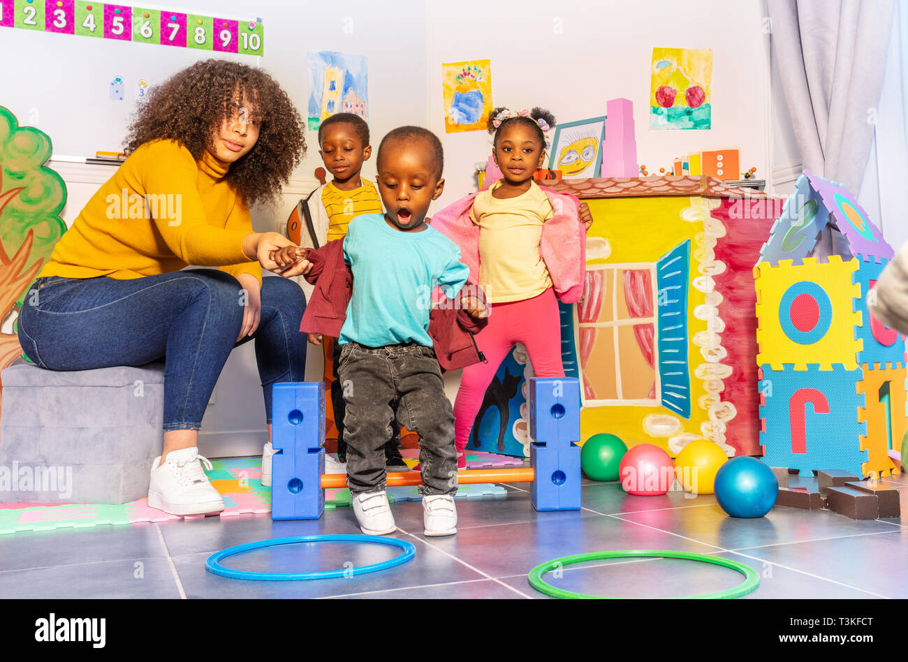 Early jump hi-res stock photography and images - Alamy