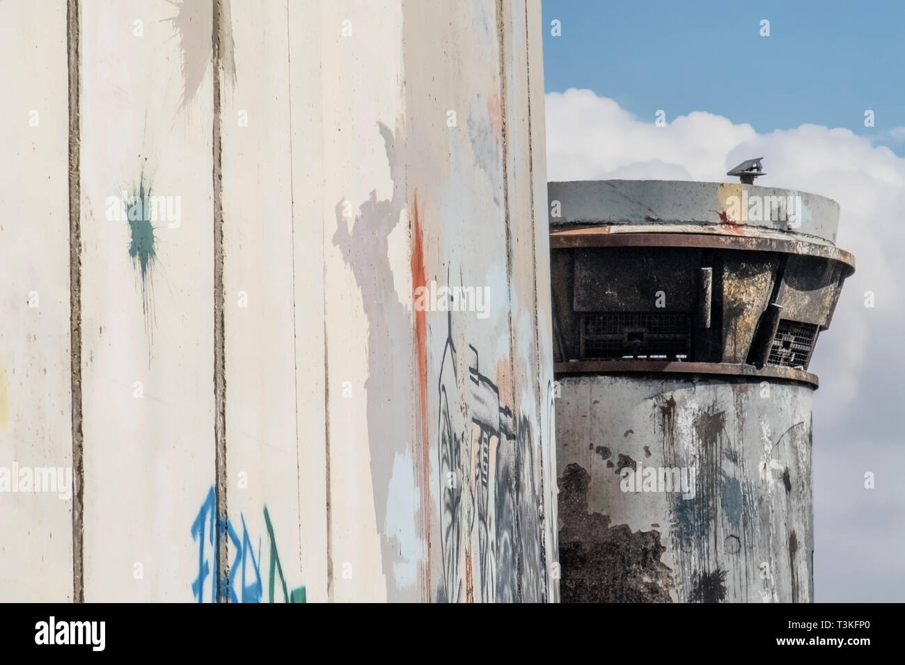 Security tower hi-res stock photography and images - Alamy