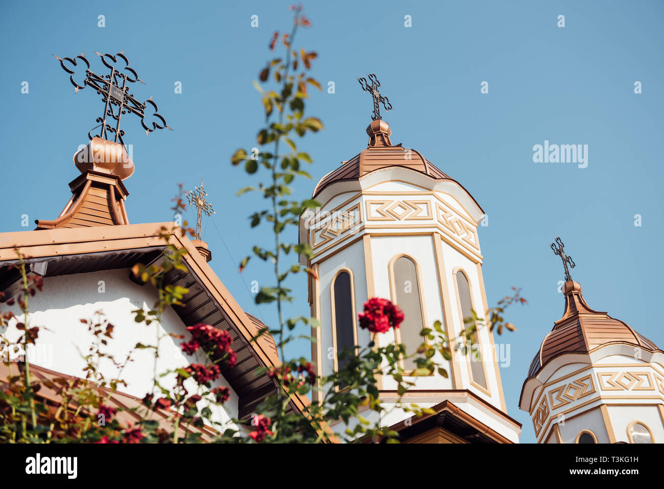 orthodox white church Stock Photo - Alamy