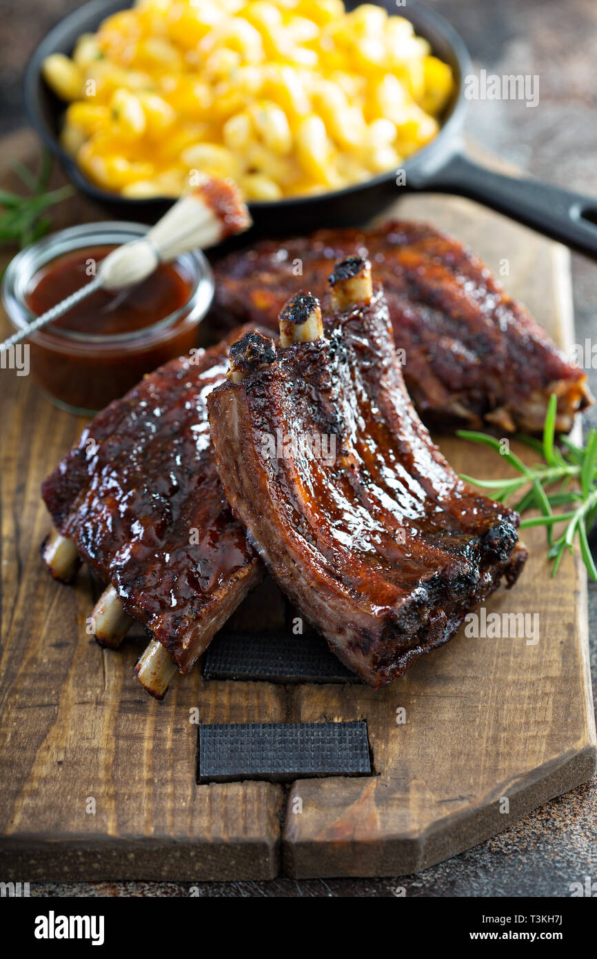 Grilled bbq ribs with sauce Stock Photo - Alamy