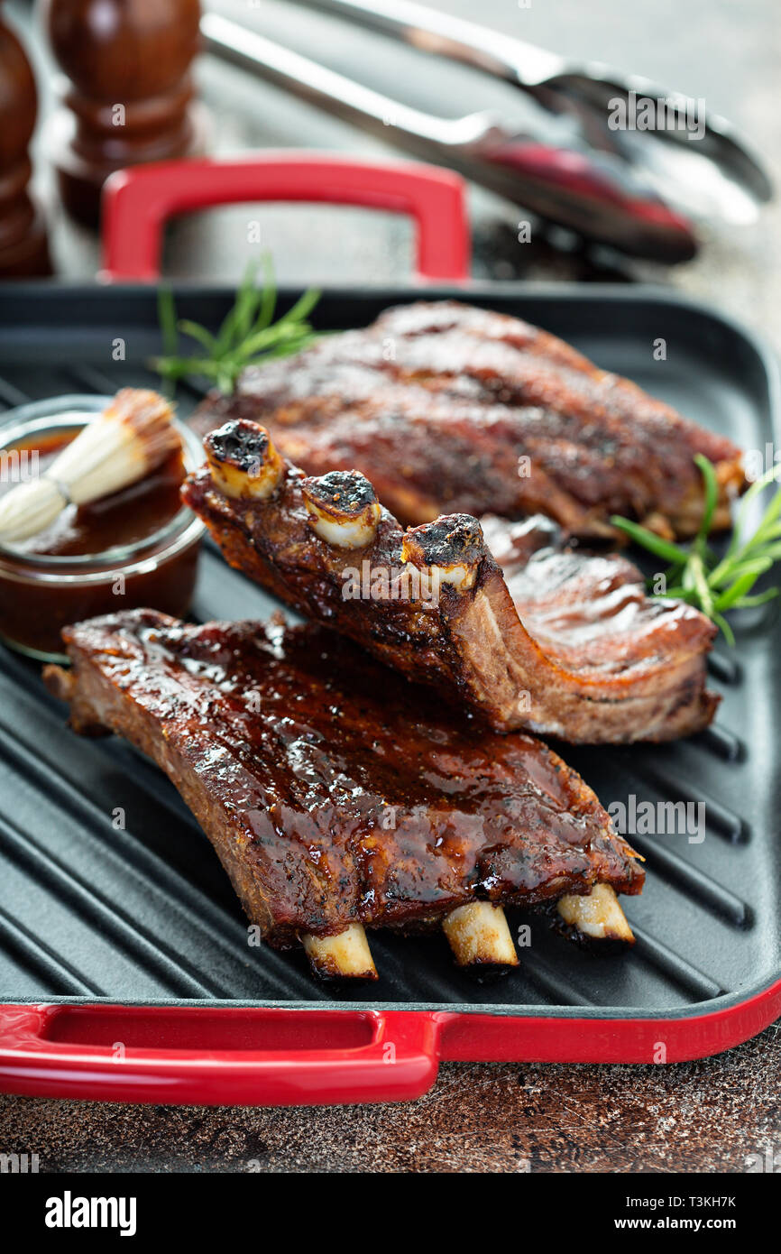 Grilled bbq ribs with sauce Stock Photo - Alamy