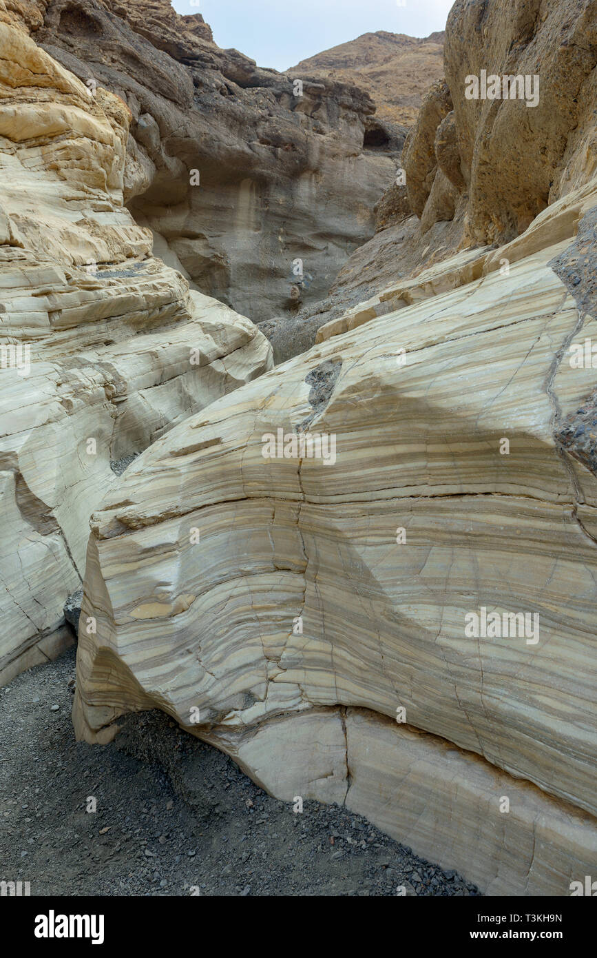 Narrow trail through Mosaic Canyon in Death Valley National Park ...