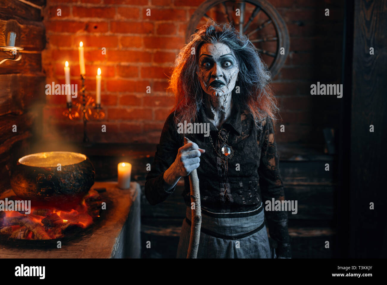 Spiritual seance hi-res stock photography and images - Alamy