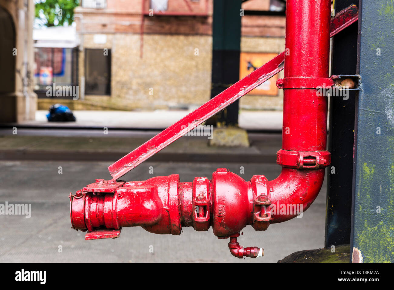 New york city fire hydrant hi-res stock photography and images - Alamy