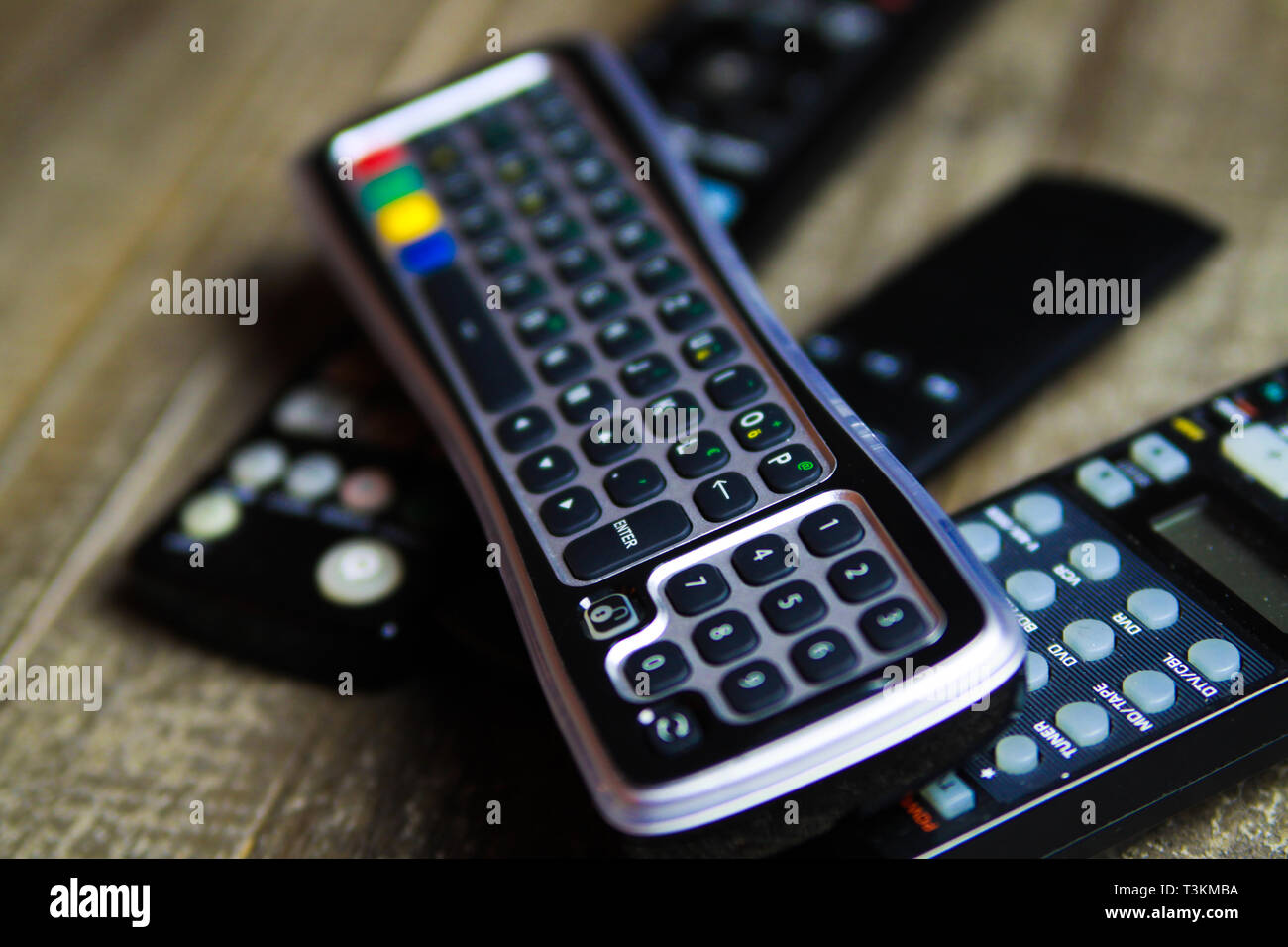 Electronic music bars hi-res stock photography and images - Alamy