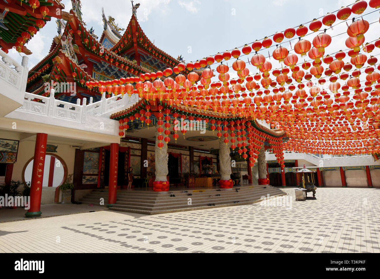 Thean Hou Buddhist temple (Temple of the Goddess of Heaven), dedicated ...