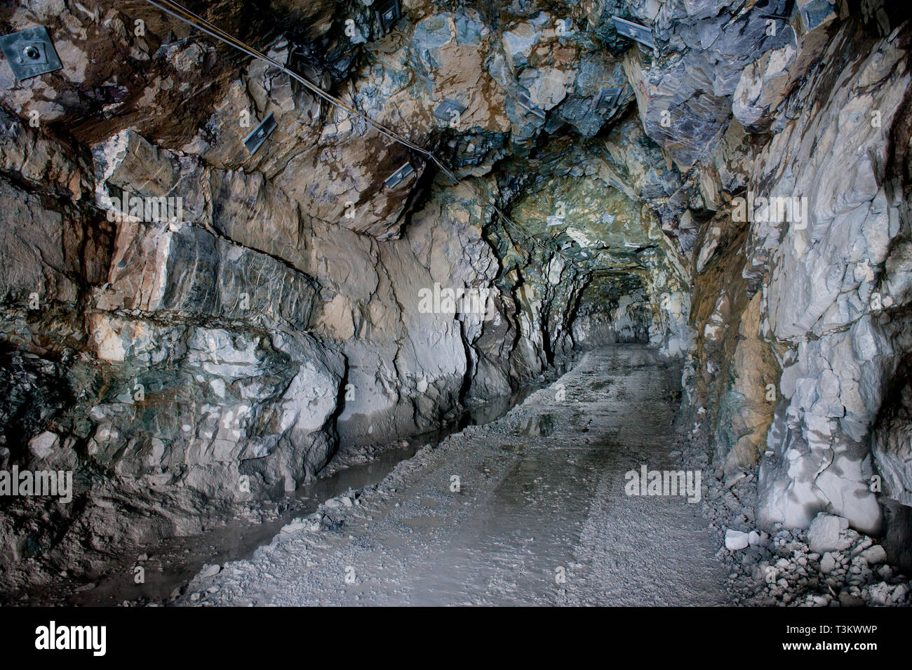 entrance into the mine Stock Photo - Alamy