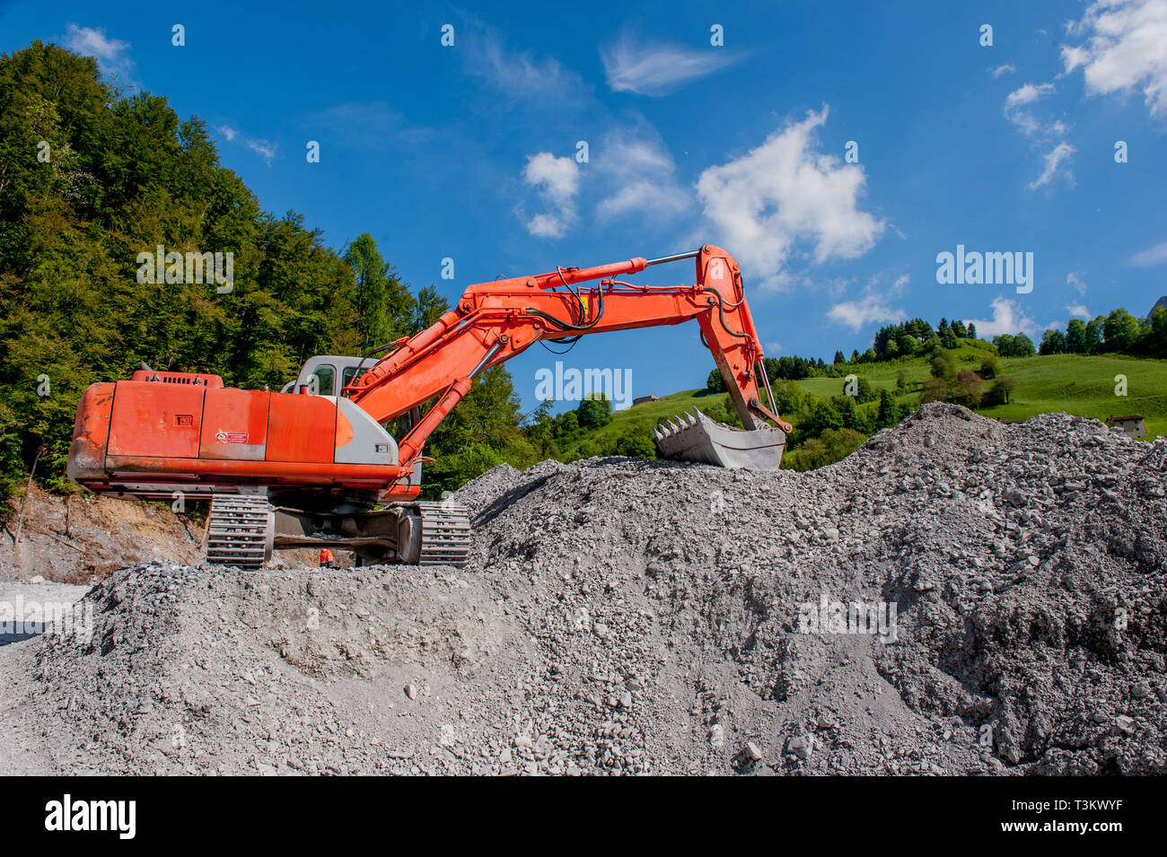 load of gravel with bulldozer in construction site Stock Photo - Alamy