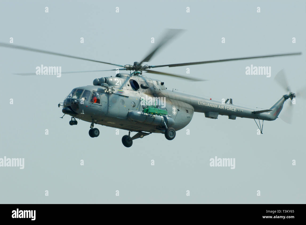Mil mi 8 hi-res stock photography and images - Alamy