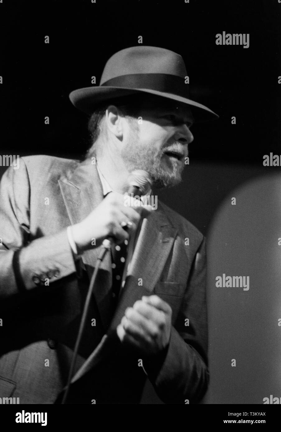 1990s london suit hi-res stock photography and images - Alamy