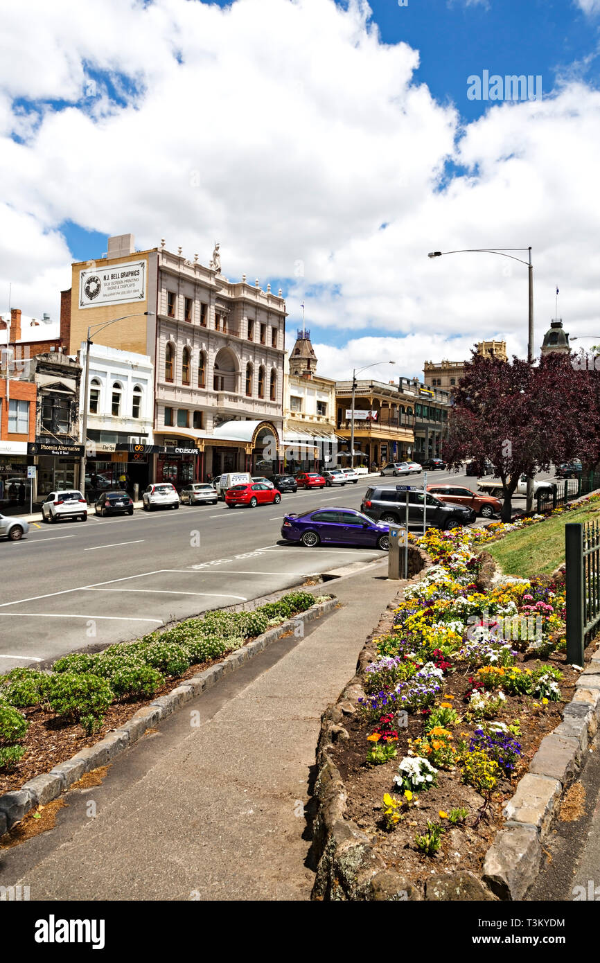Architecture street scene hi-res stock photography and images - Alamy