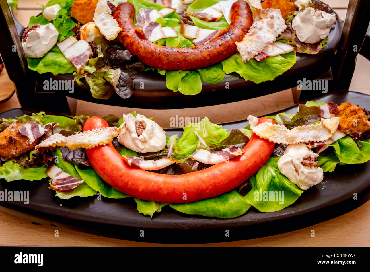 Roasted pig buffet hi-res stock photography and images - Alamy