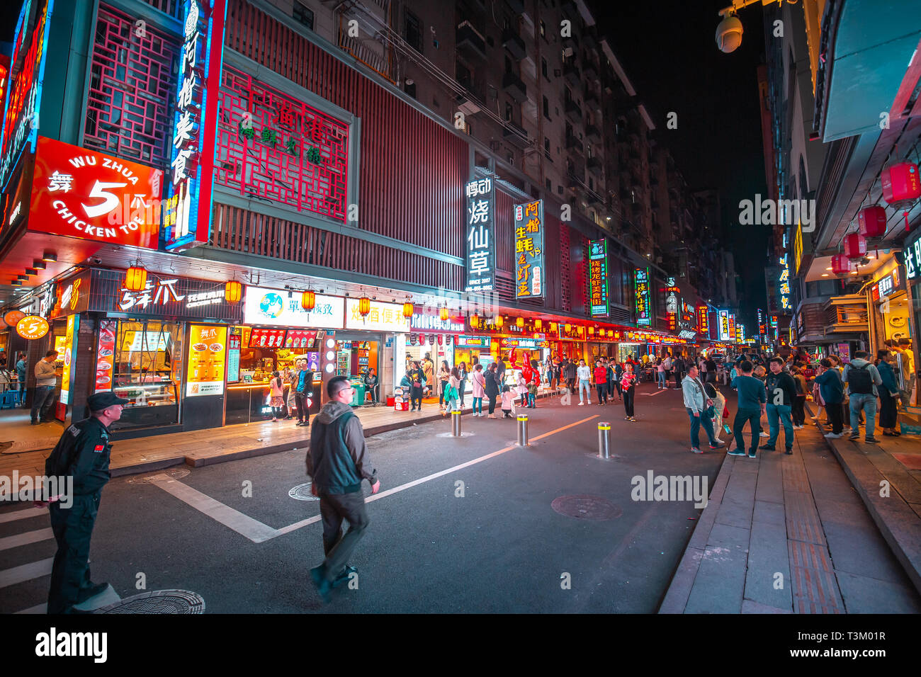 Fuzhou City, China - April 05, 2019 : Famous DaMing Lu night food ...