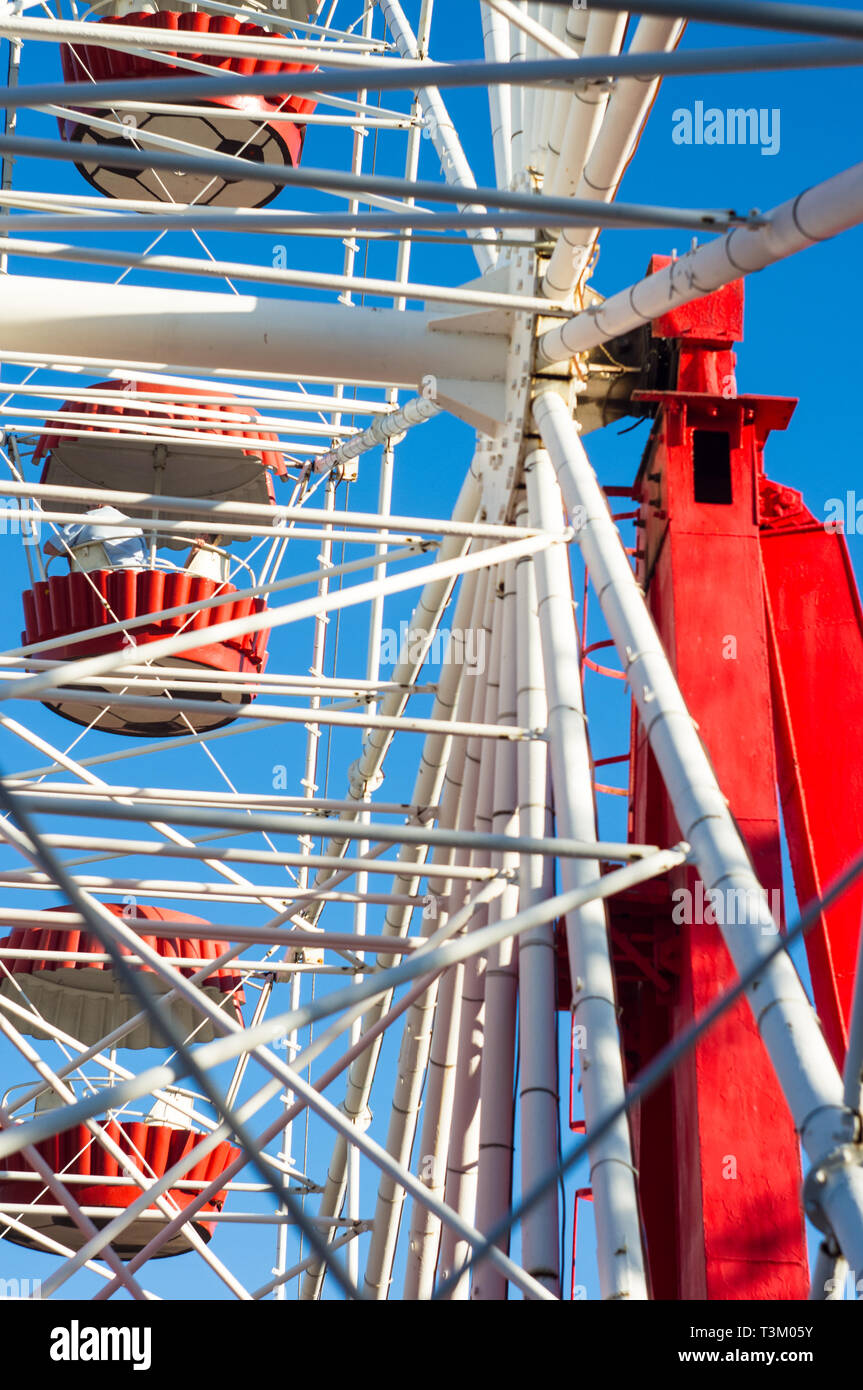 Attractions in spring city Park - Ferris Wheel Stock Photo - Alamy