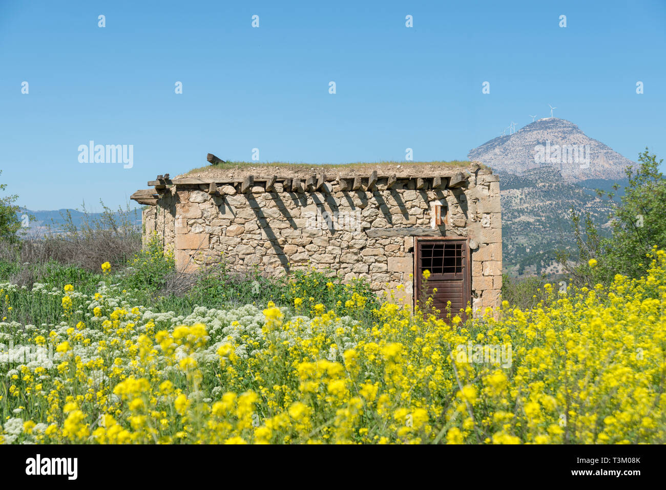 House made by natural stones Stock Photo - Alamy