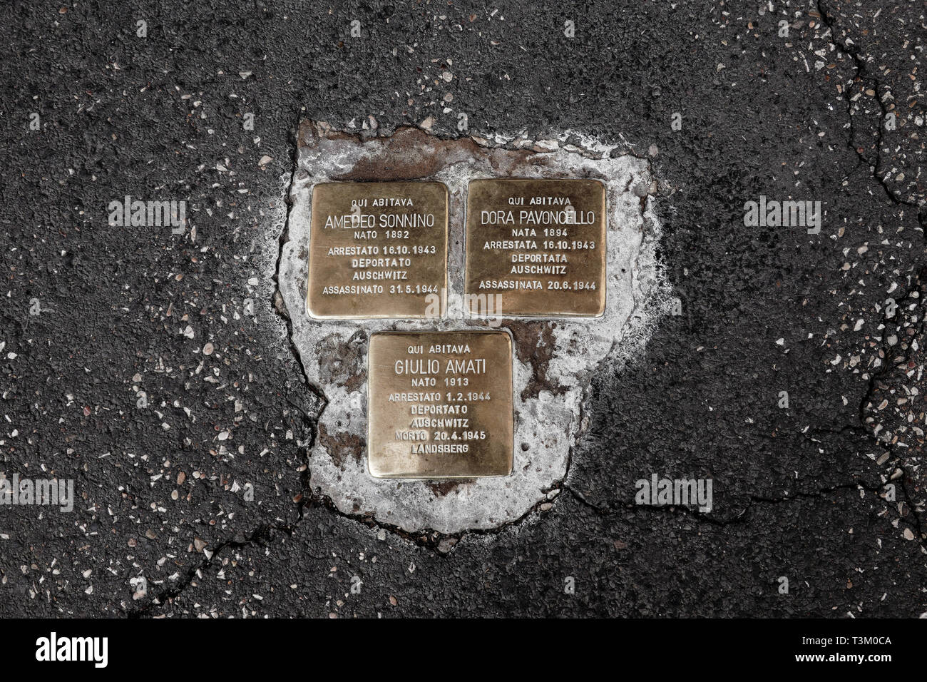 Brass cobblestone sized memorials, referred to as stolpersteine in ...