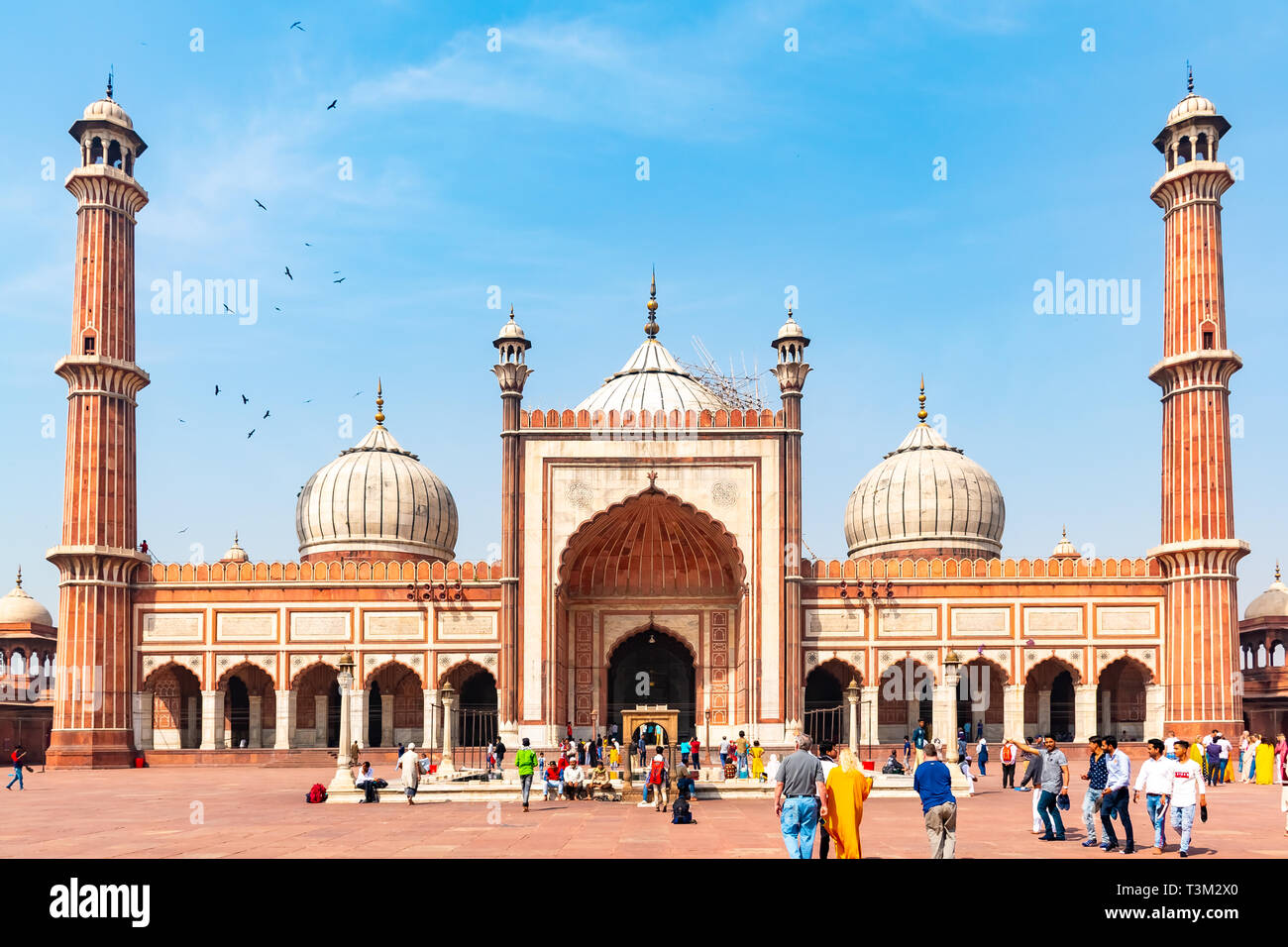 DELHI, INDIA, MAR 29 2019 - Jama Masjid mosque in the center of Delhi ...