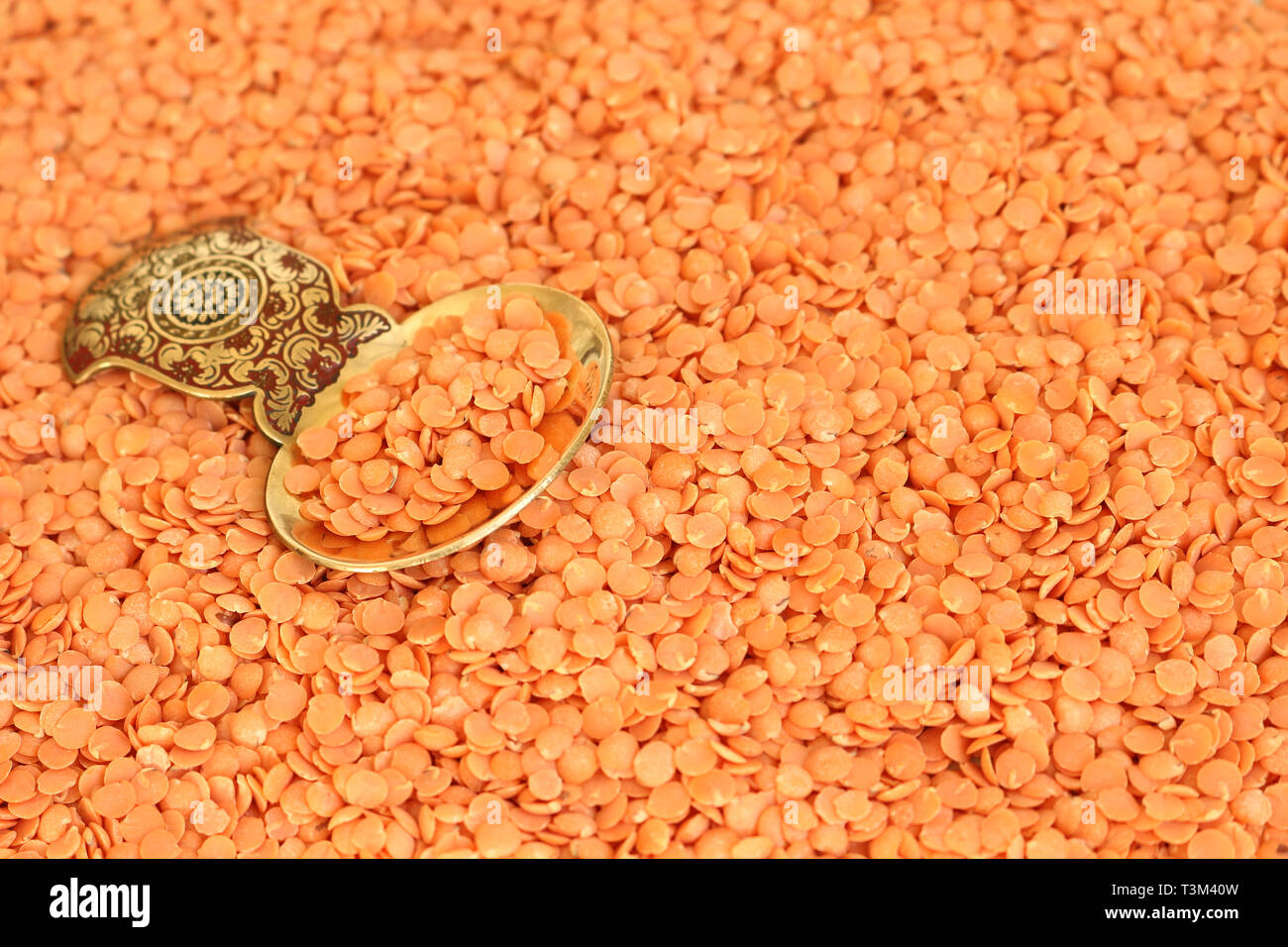 Red lentils pattern hi-res stock photography and images - Alamy