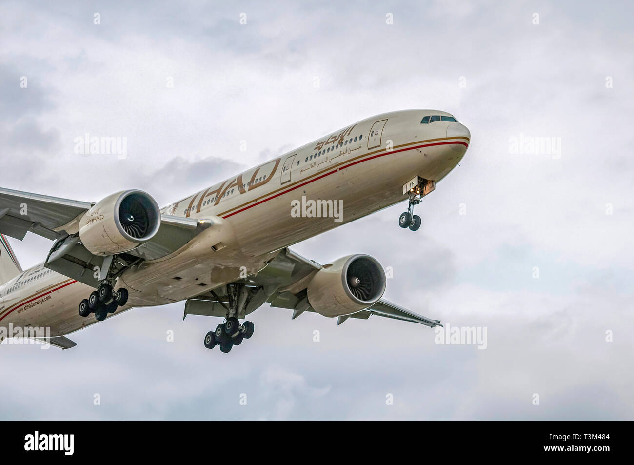 Boeing 777-3FX/ER Etihad Airways Stock Photo - Alamy