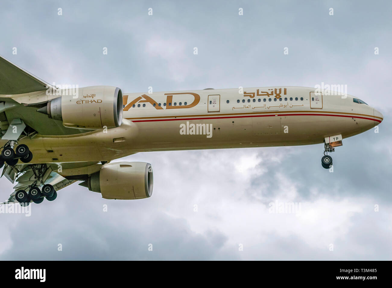Boeing 777-3FX/ER Etihad Airways Stock Photo - Alamy