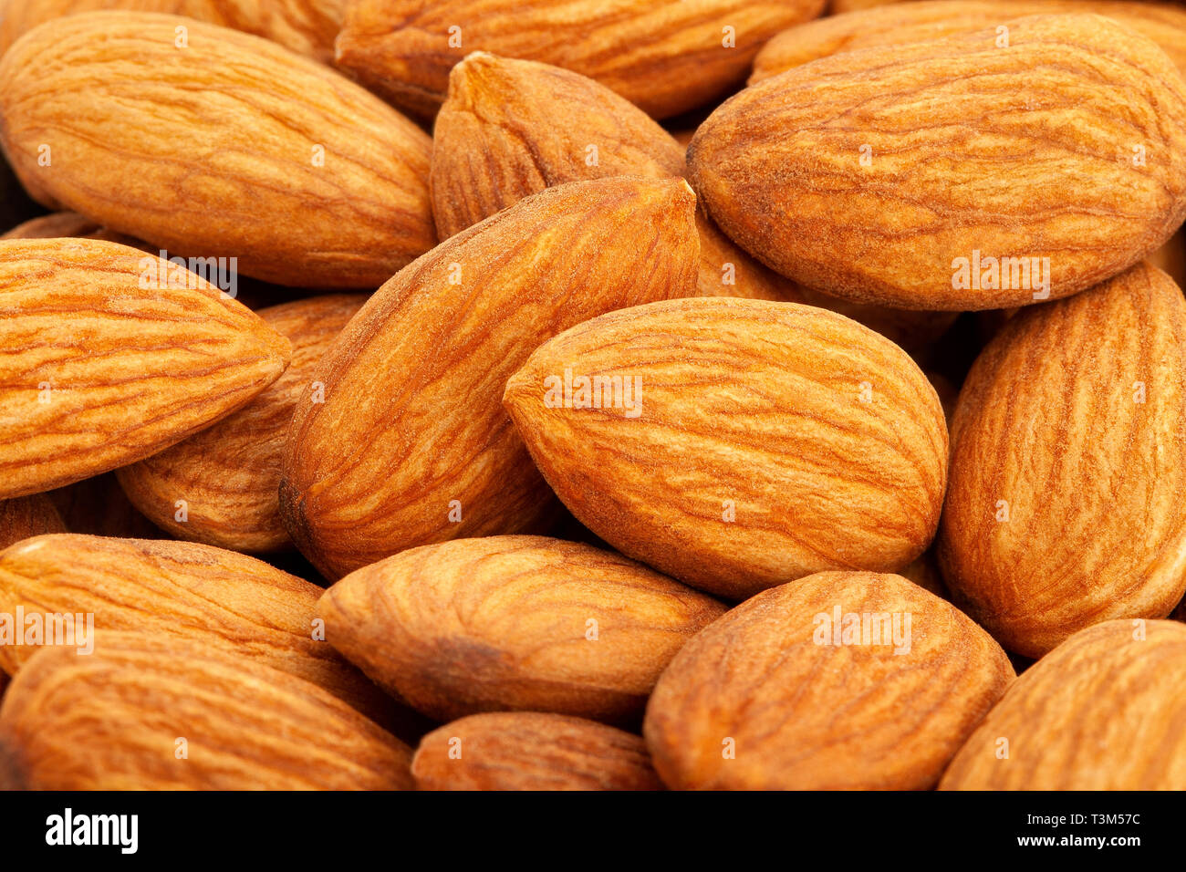 Almond macro hi-res stock photography and images - Alamy