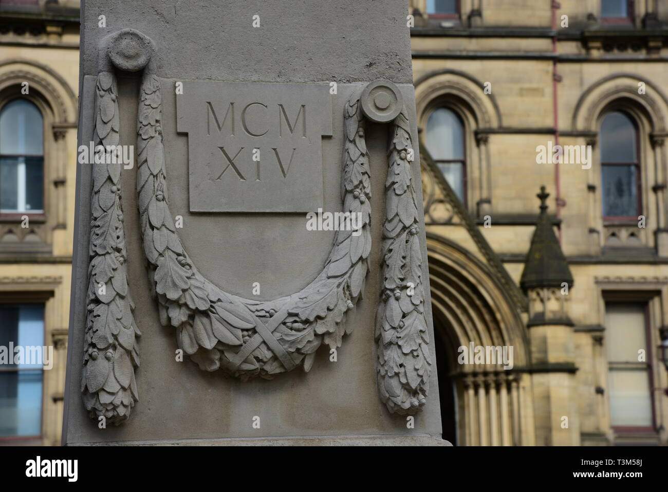 Manchester war memorial stone hi-res stock photography and images - Alamy
