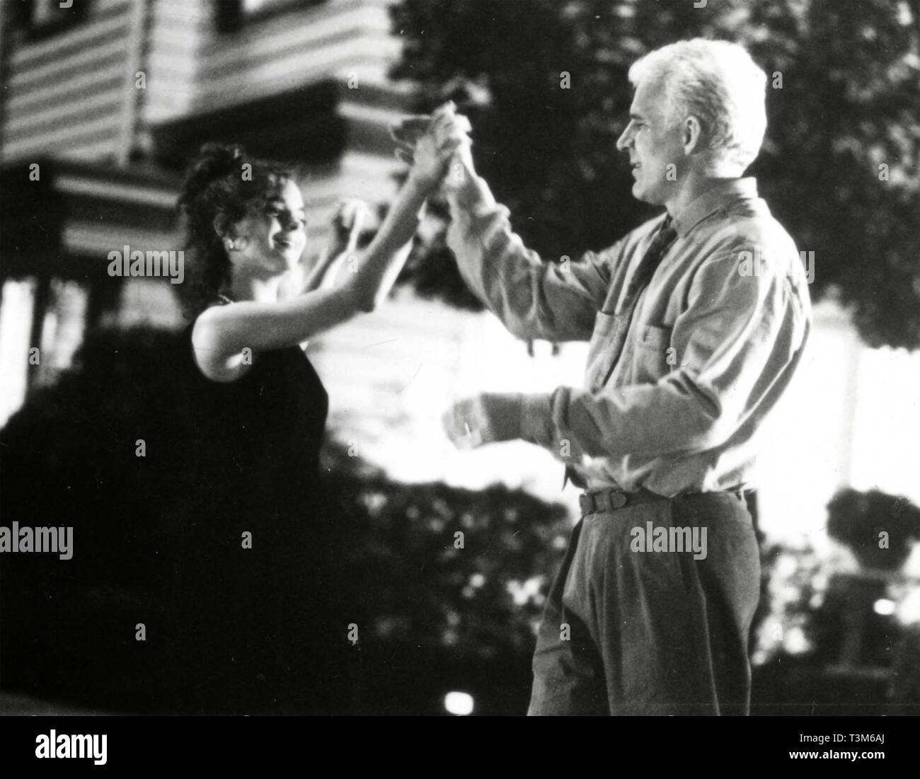 Steve Martin and Kimberly Williams in the movie Father of the Bride ...